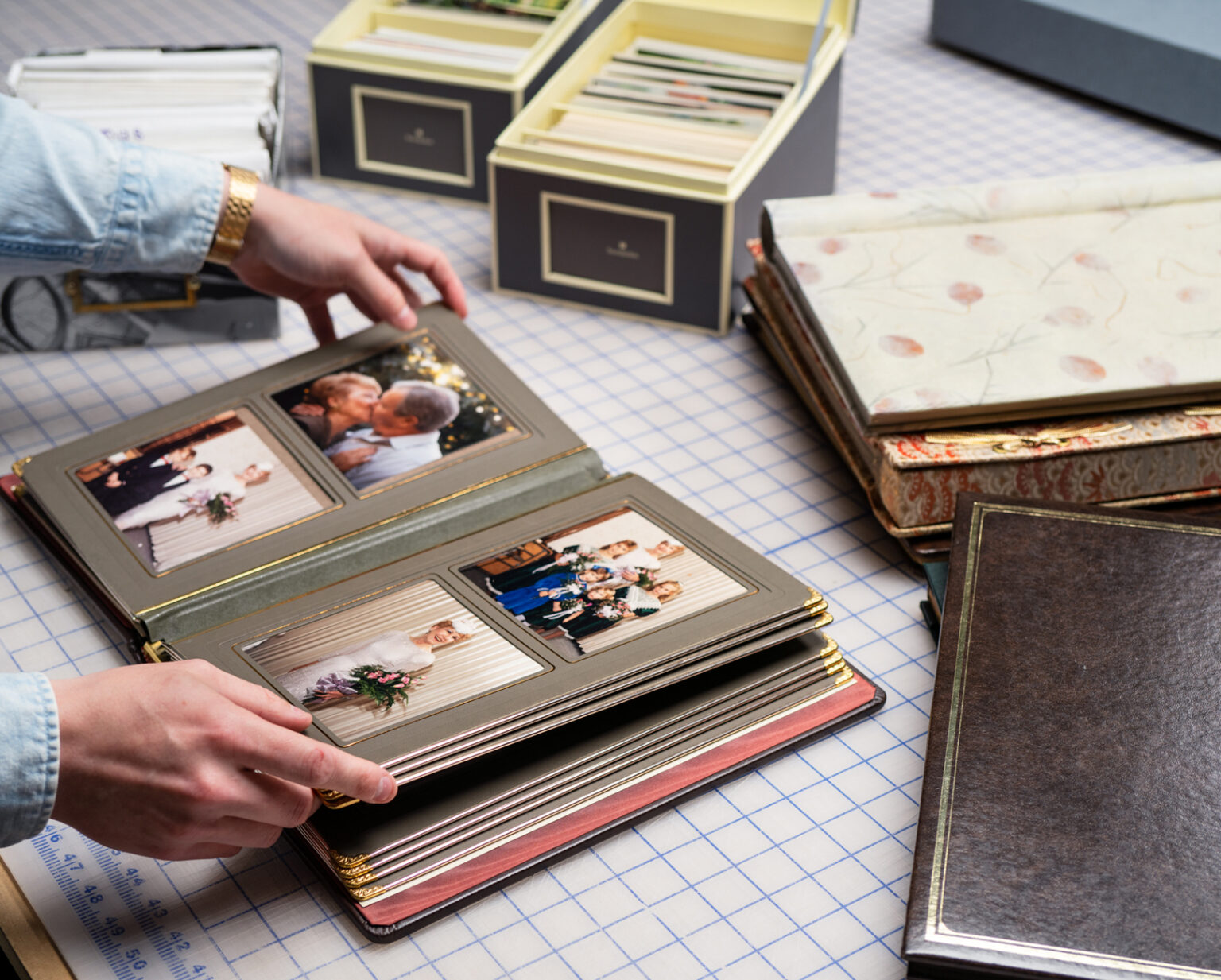 High Resolution Photo Digitization - LightSource