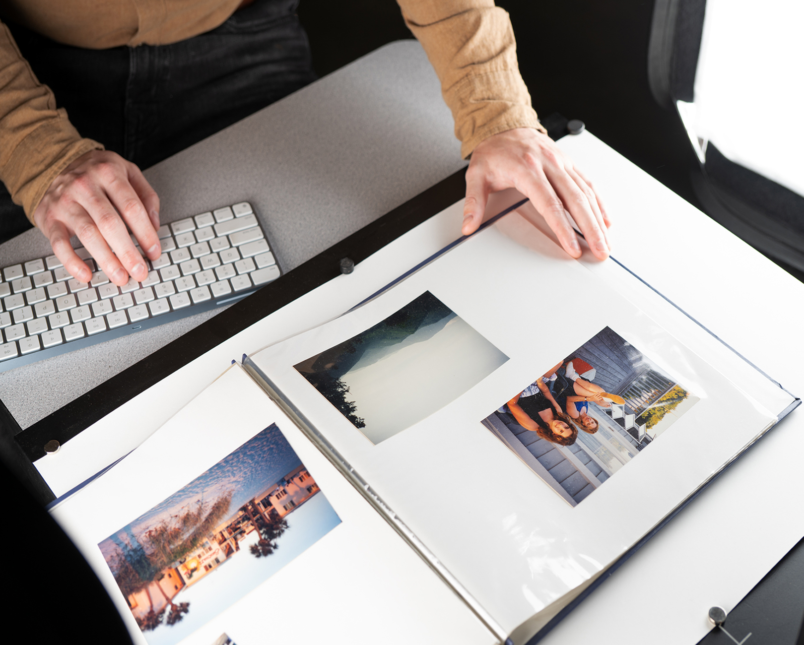 High Resolution Photo Digitization - LightSource